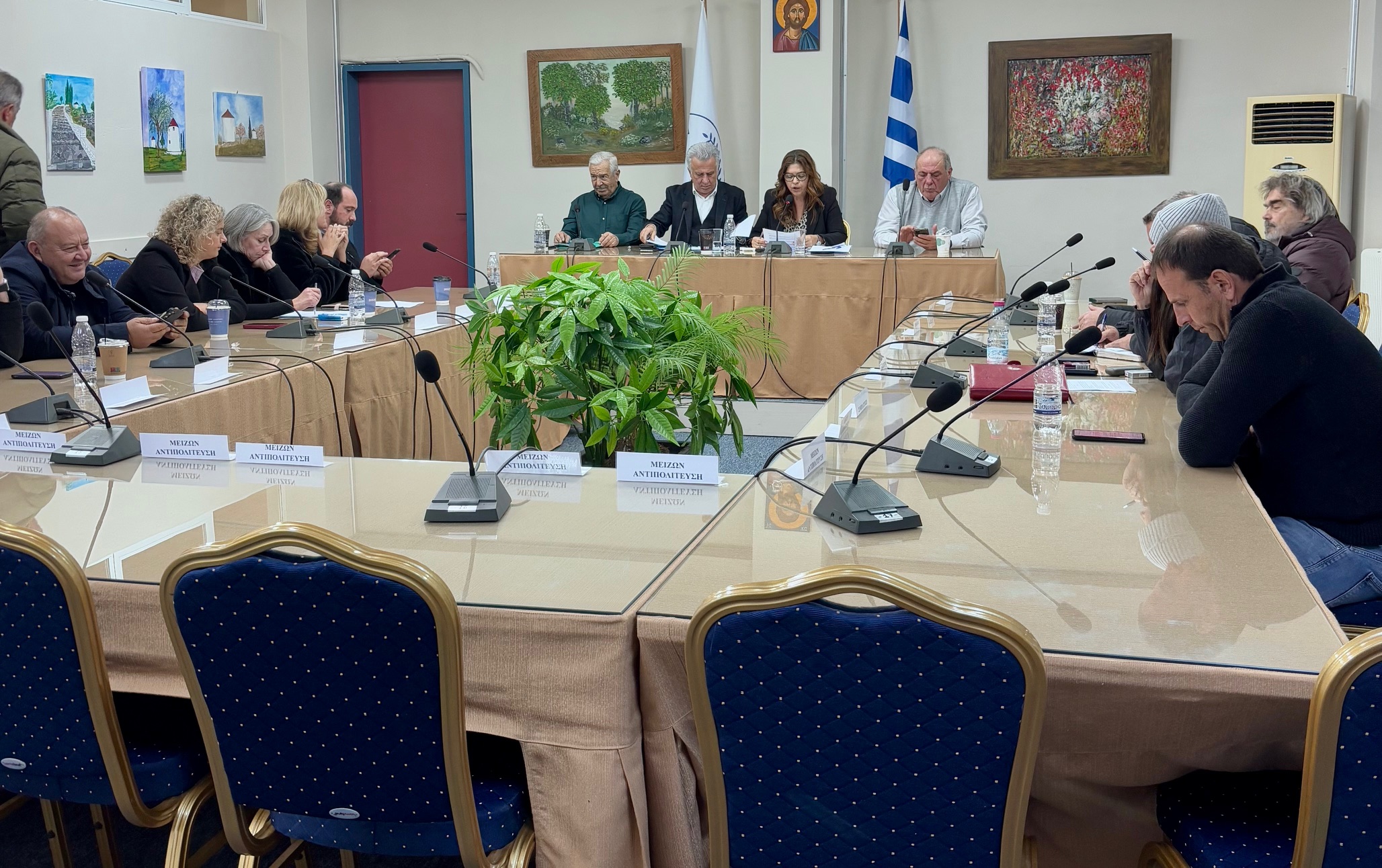 Τραμπουκισμοί, ύβρεις, απειλές και απαράδεκτη φραστική επίθεση κατά ...